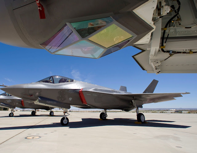 LOCKHEED MARTIN ENTREGA O CENTÉSIMO EOTS PARA O F-35 (M1075 - 59AL/2013 ...