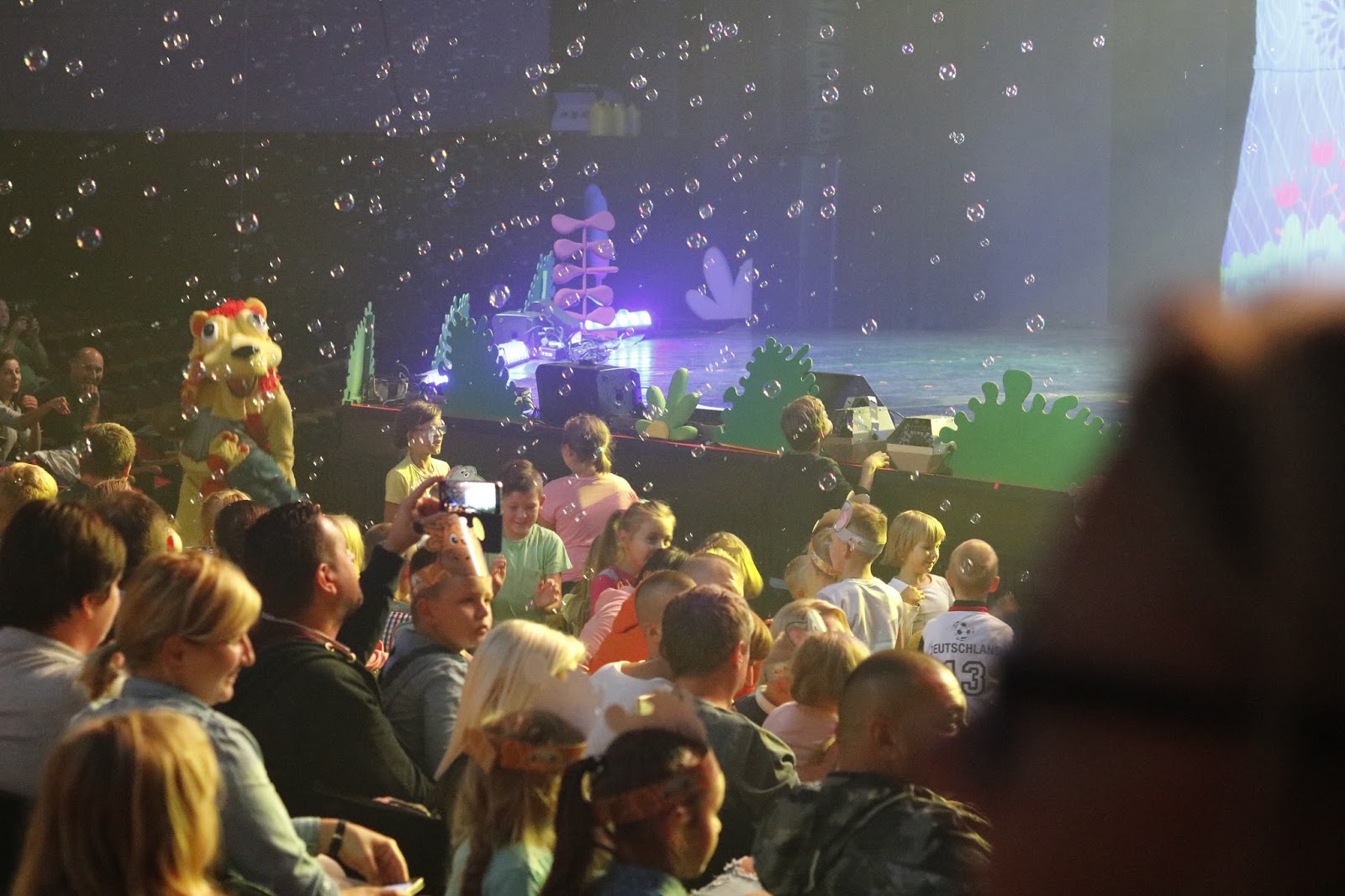 Ania mama Agnieszki: Magiczny Las Kinder Niespodzianki