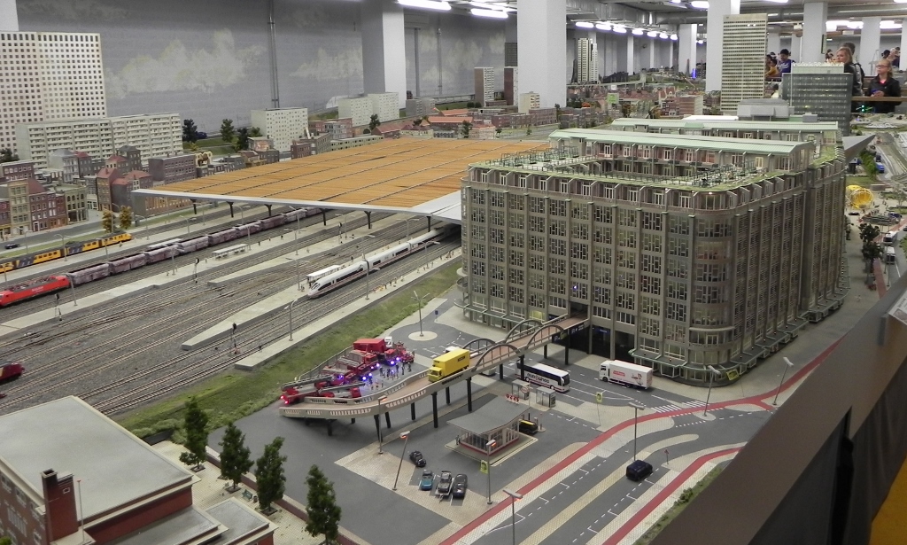 lionel lines: Miniworld