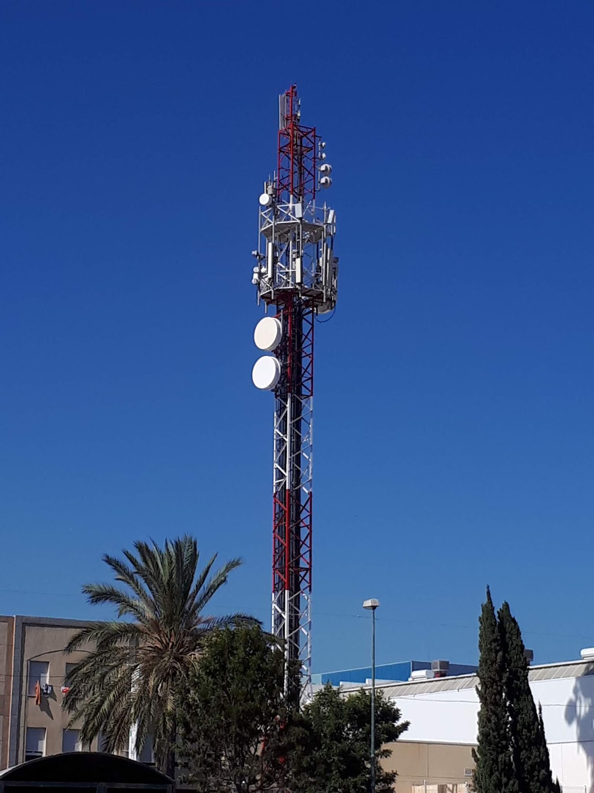 Torres de telefonía móvil - ESTUTELECO
