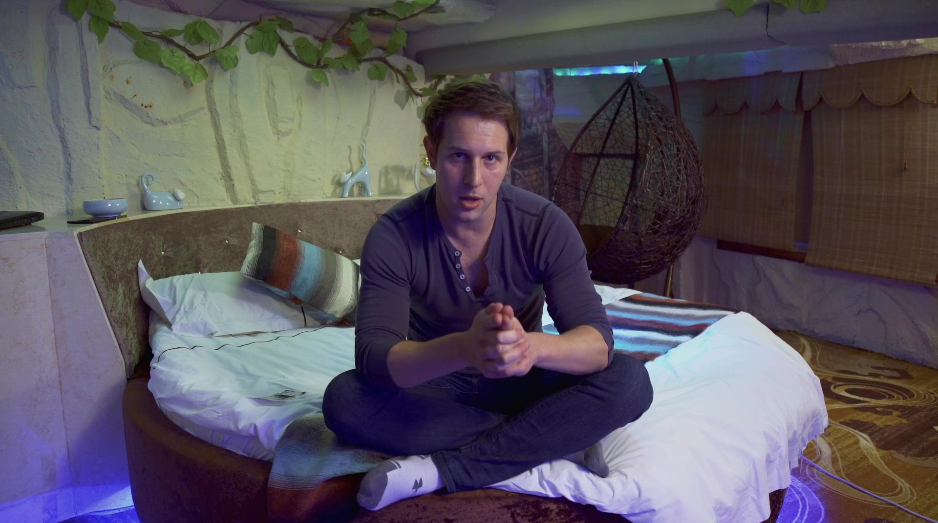 Taliesin meets the vampires: Lured – review