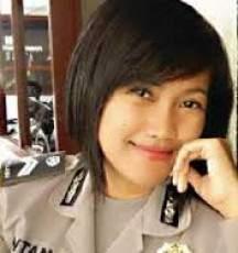 Foto Briptu Rani Nugraeni Polwan Seksi | Blogaktiv Photo