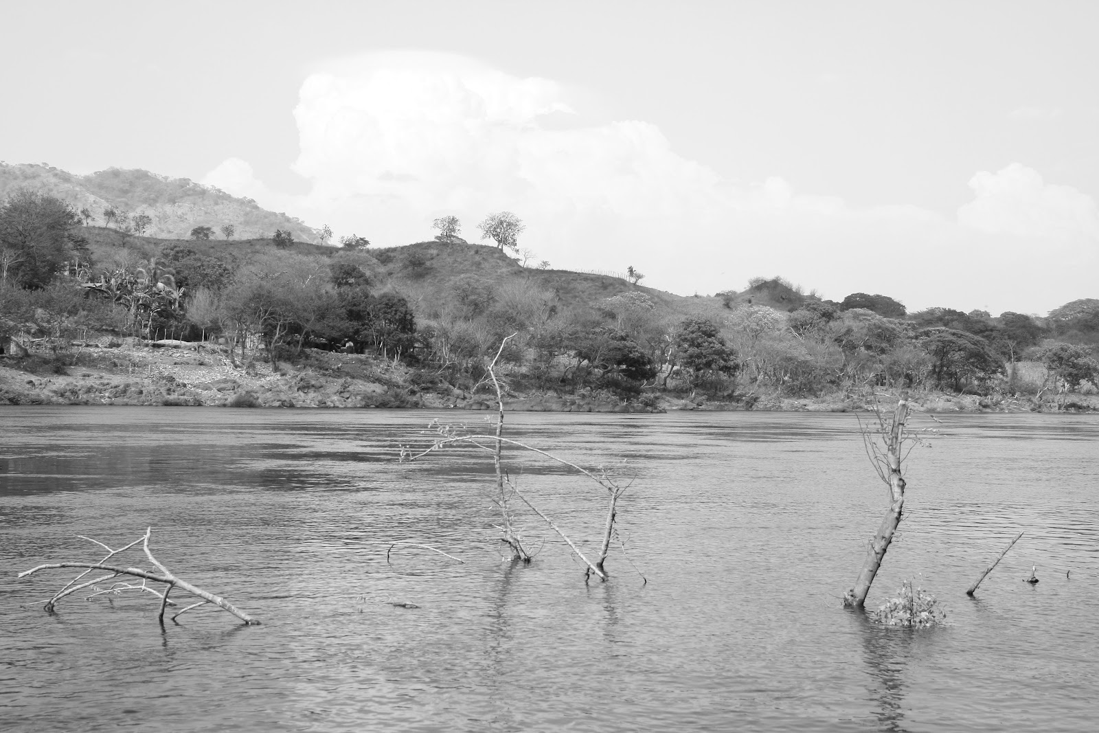 Fotografías de El Salvador: ¿Qué ocurrió en el Rio Sumpul Chalatenango?