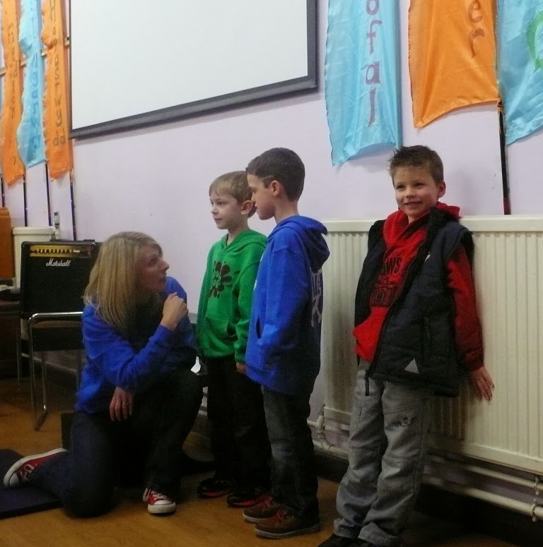 Capel Saron Rhydaman: Shwl-di-Mwl