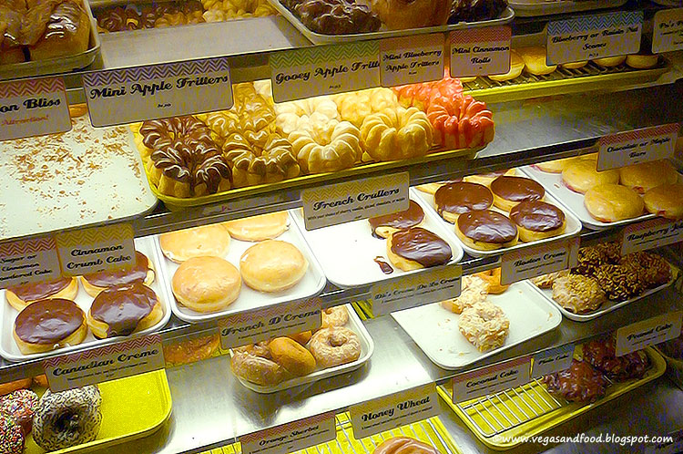 Cronut at DK's Donuts & Bakery - Santa Monica - Vegas and Food