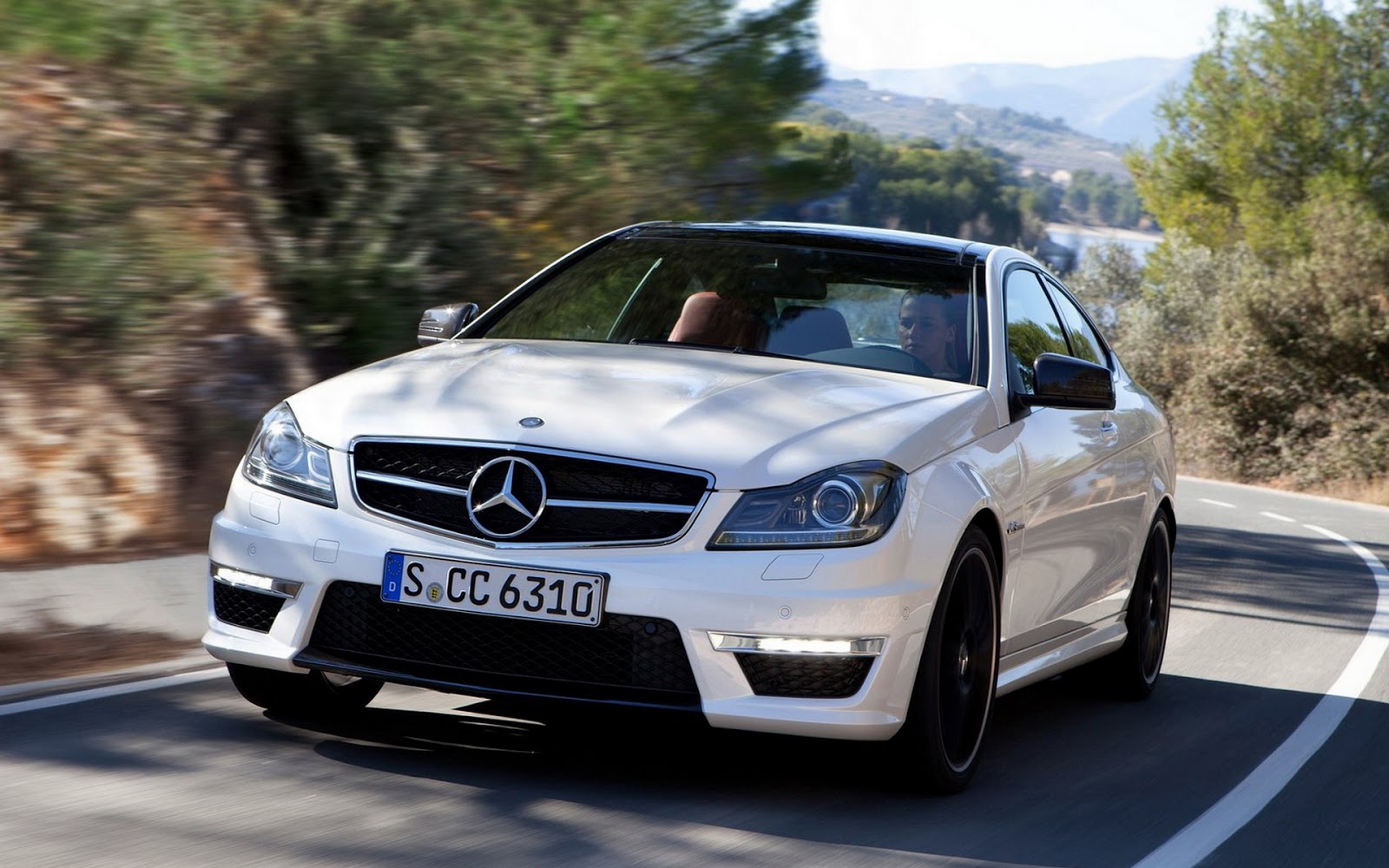 NUEVOS MODELOS DE MERCEDES BENZ Y LA DIVISION DEPORTIVA-AMG