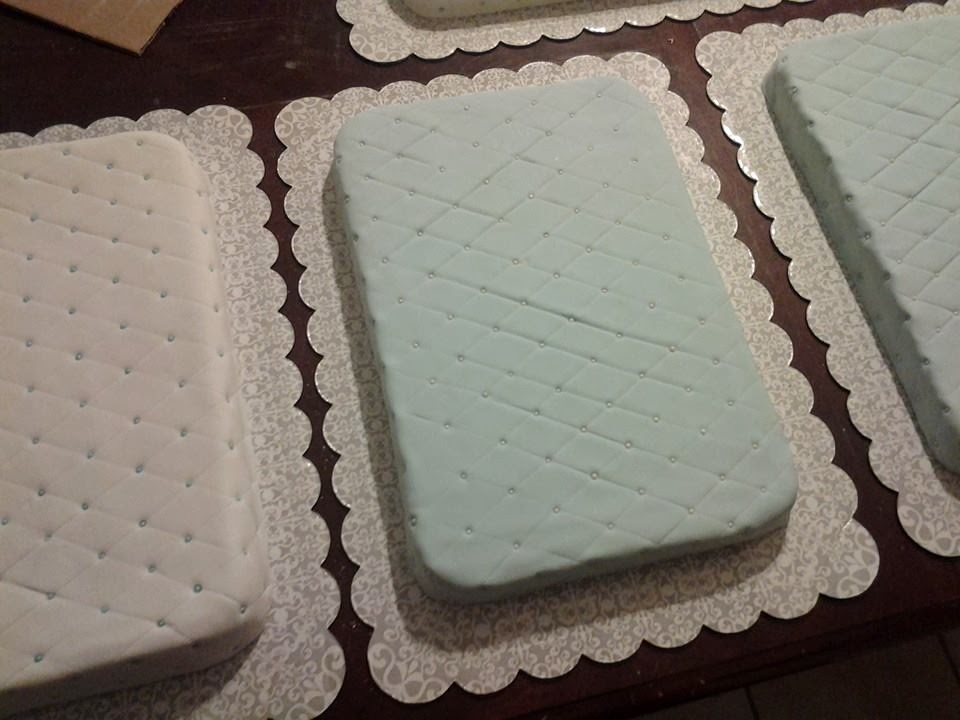 Oven Mitts and Other Bits: My Cakes