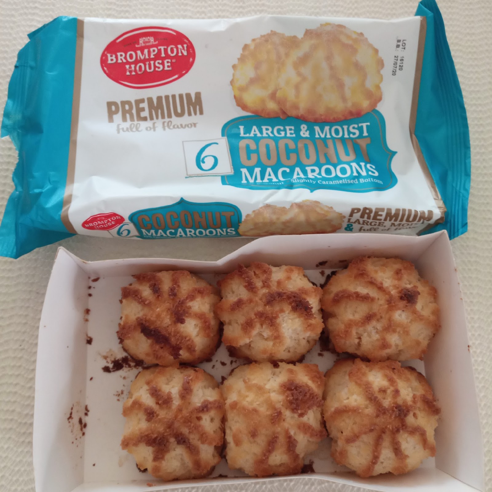 Supersupergirl's Food Reviews: Brompton House Large and Moist macaroons ...