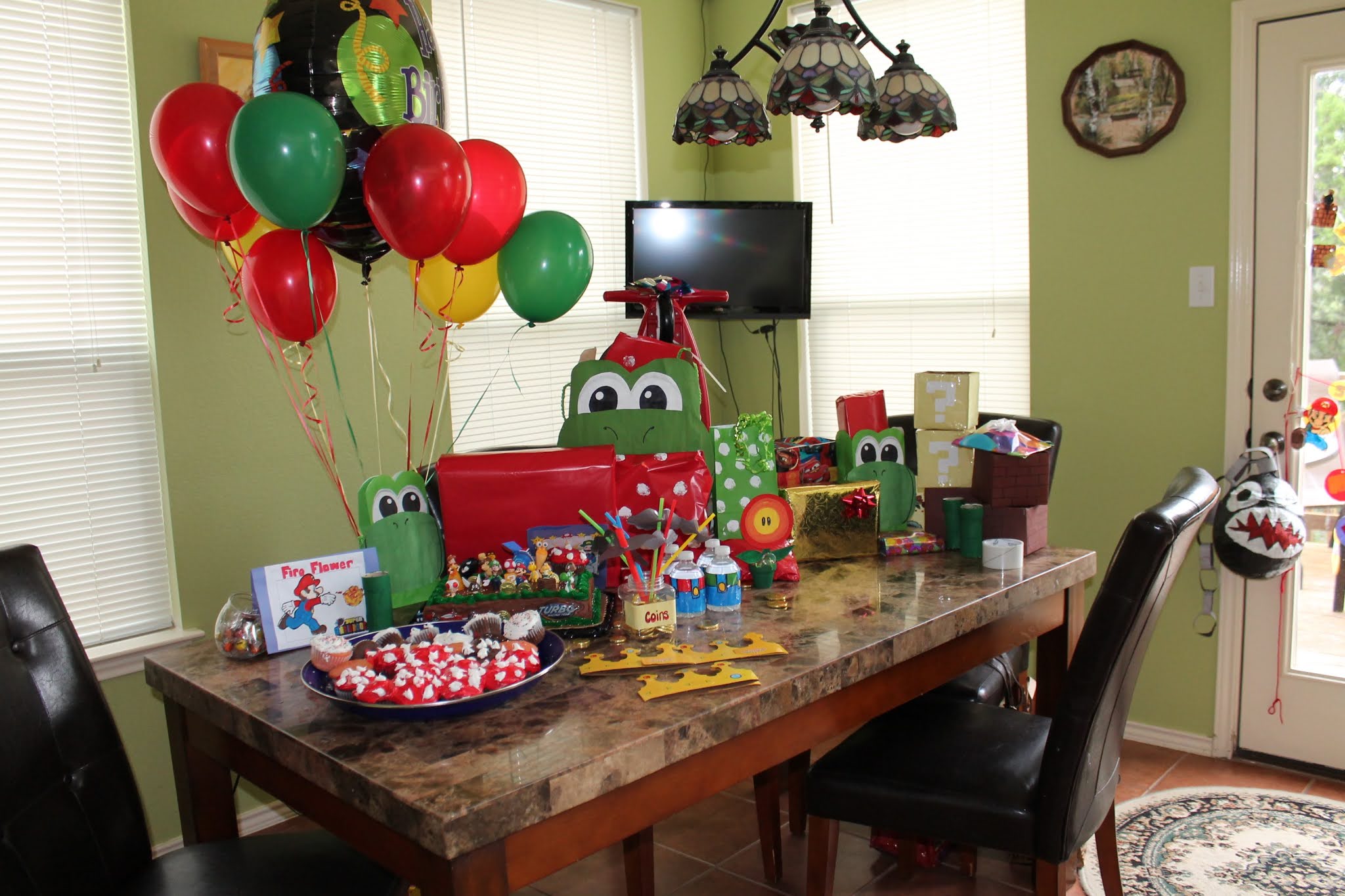 Doily Designs: Mario & Yoshi DIY Decorations