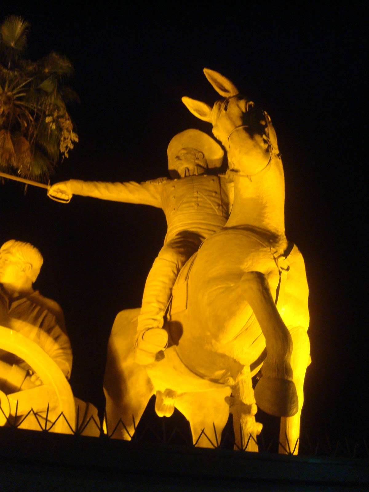 Maru Colores: ESCULTURA DE DAVID PAZ RAMOS by Maru Colores