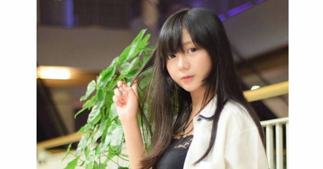 Sarah Viloid Wallpaper 45