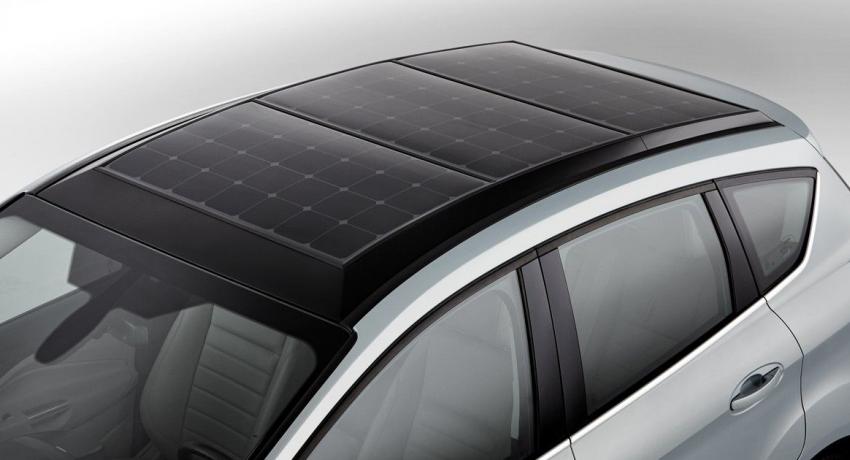 Futuring and Innovation on Electric car with solar panel roof