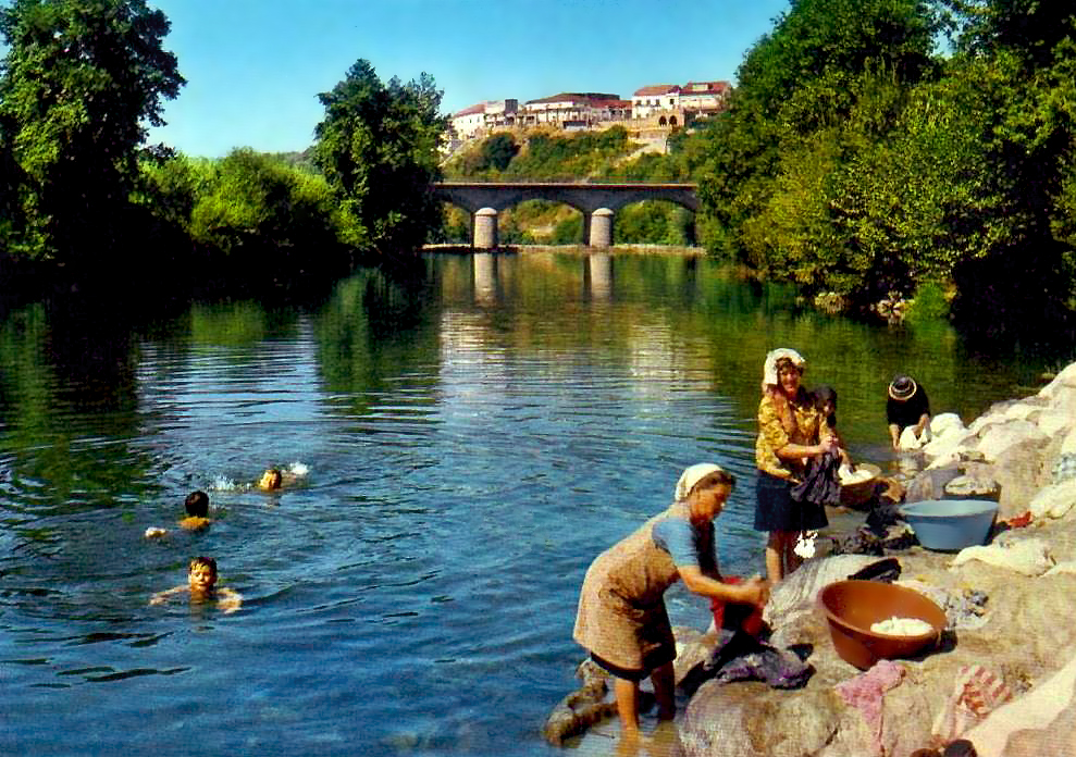 Retratos de Portugal: Arganil - Sarzedo, Lavadeiras no Rio Alva