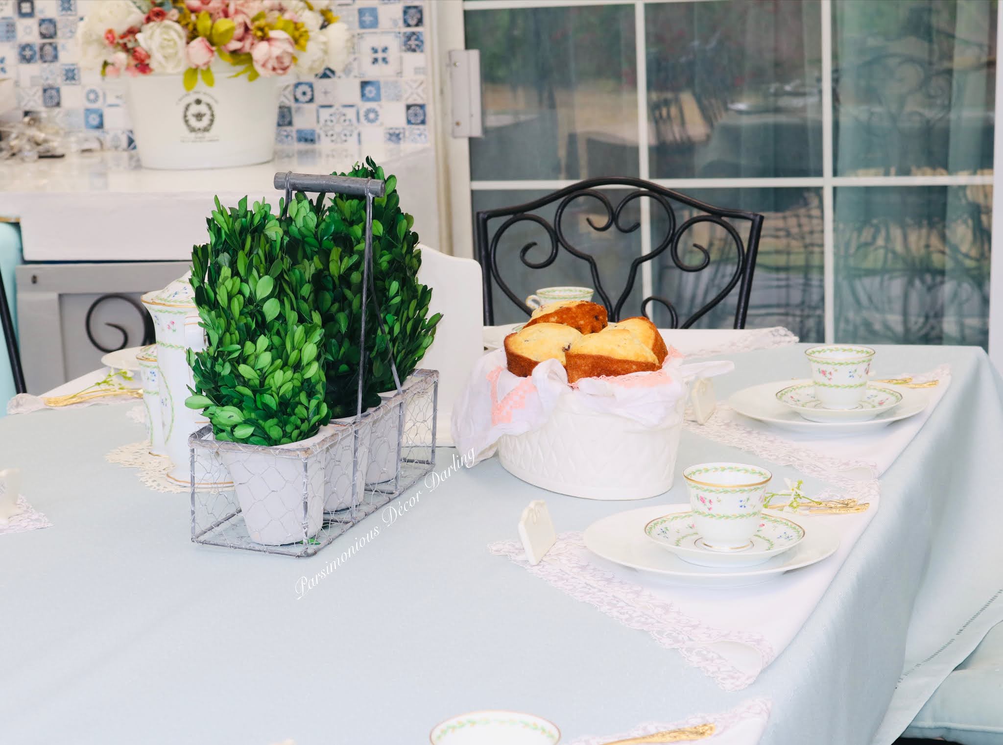 Parsimonious Décor Darling: Set Your Table With Flair--A Simple Setting ...
