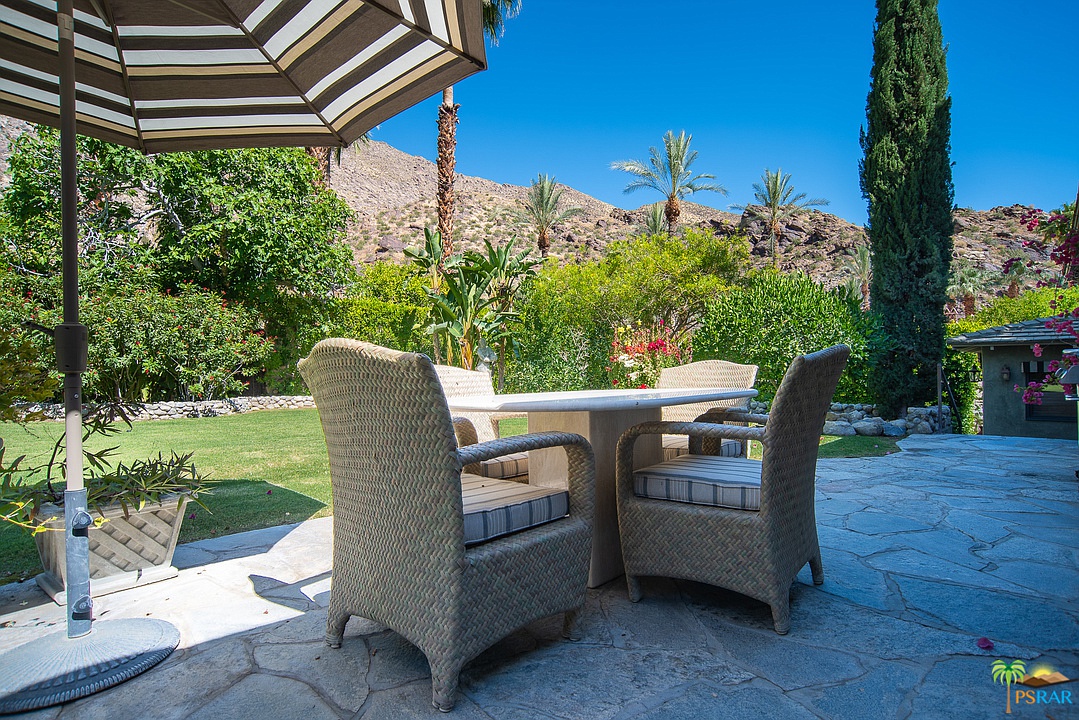 Sweet House Dreams: Rose Cottage, 1937 Cottage in Palm Springs, California
