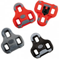 WORLD CYCLING TOUR : La correcta colocación de las calas.