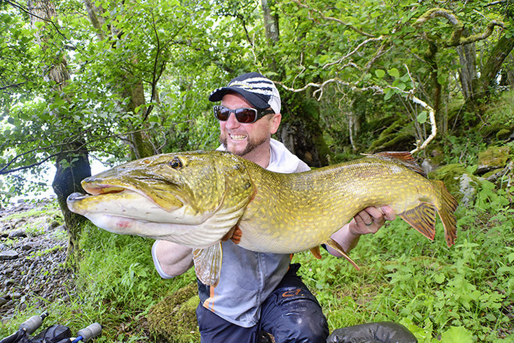 Scottish Fishing Guide: Pike Fishing Loch Lomond