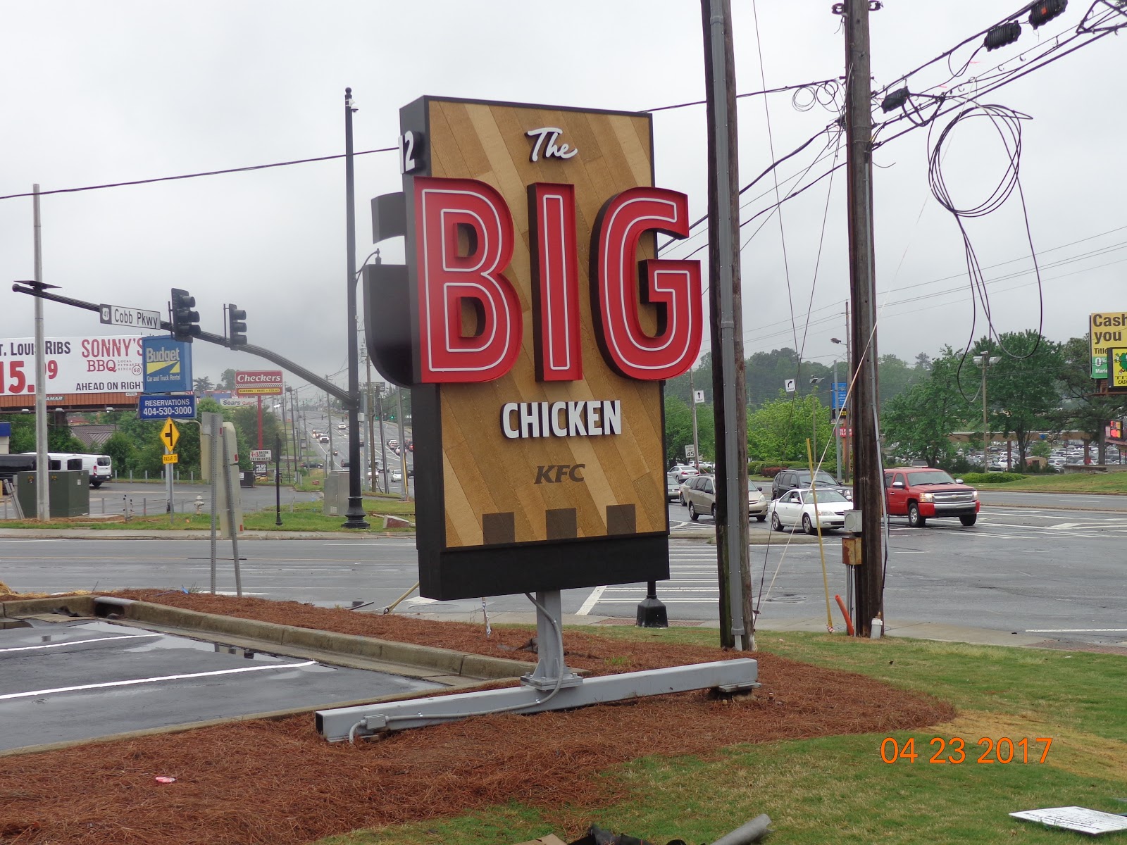 THE BIG CHICKEN: THE BIG CHICKEN - a Marietta landmark