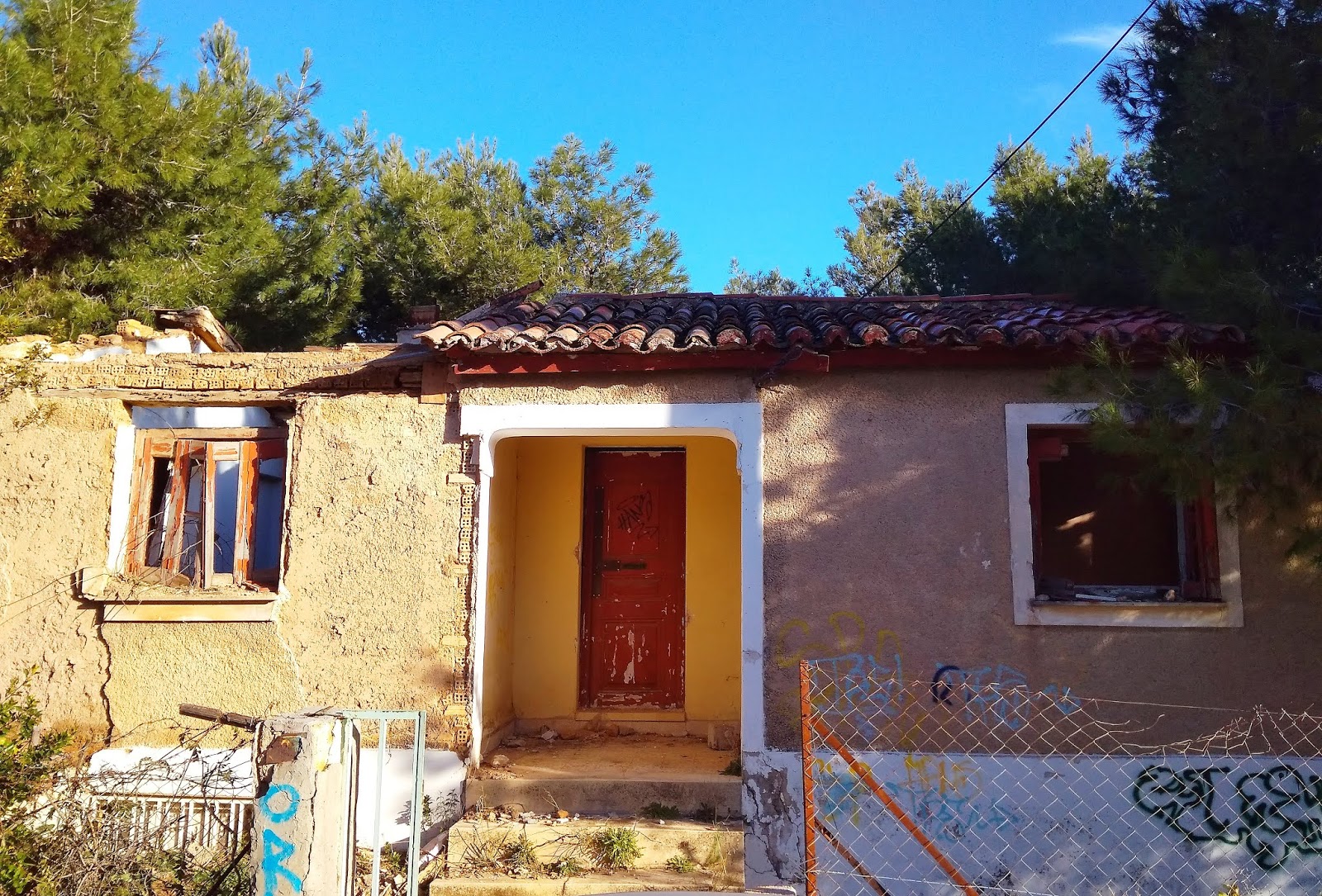 Παλαιά - εγκαταλελειμμένα σπίτια. Μια άλλη εποχή...