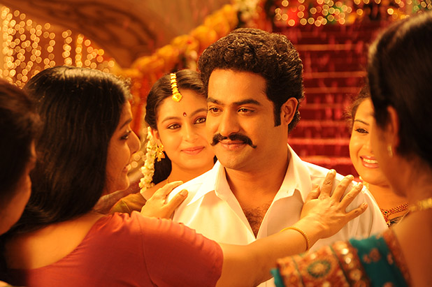 Dhammu-Worldwide Grand release On April 27th-JR.Ntr's Dhammu Movie ...