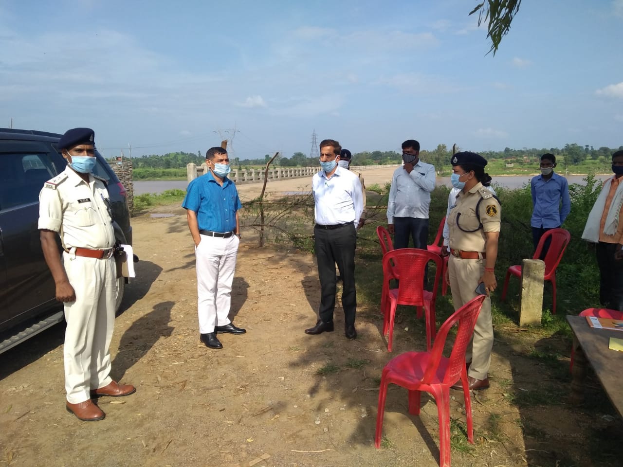 SURAJPUR POLICE official website : आईजी सरगुजा ने सूरजपुर जिले का दौरा ...