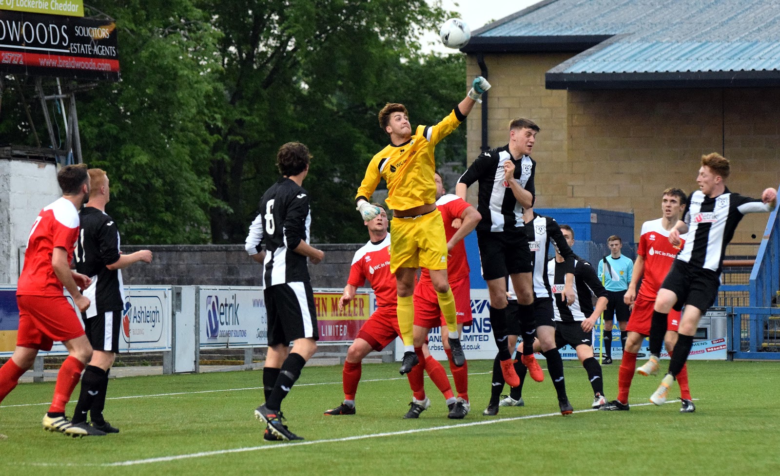 Groundhopper 2000 : Heston Rovers v Threave Rovers