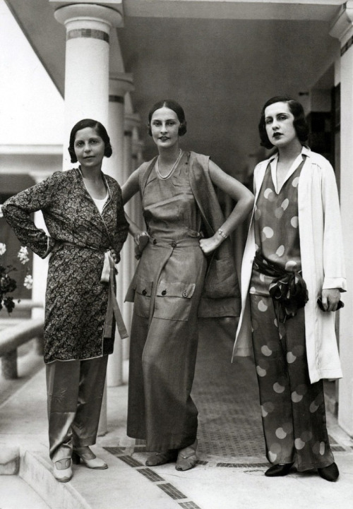 VINTAGE PHOTOGRAPHY: French Fashion 1920s