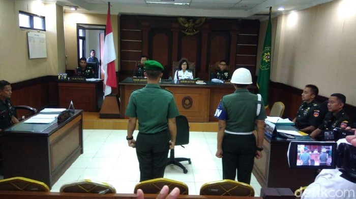 Gambar 4. Suasana sidang terhadap seorang prajurit pada Peradilan Militer