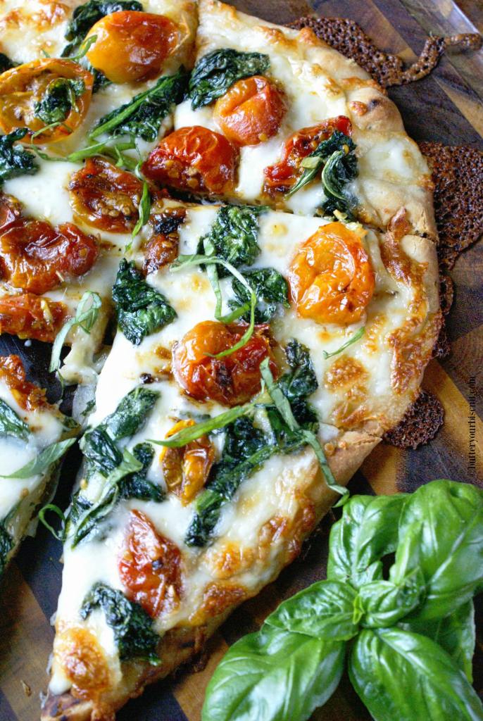 Garlic Roasted Tomato Flatbread - Foodie Heaven