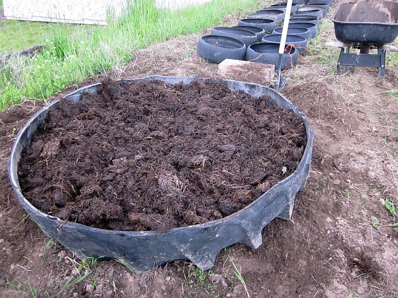 Rural Revolution: Composting pix