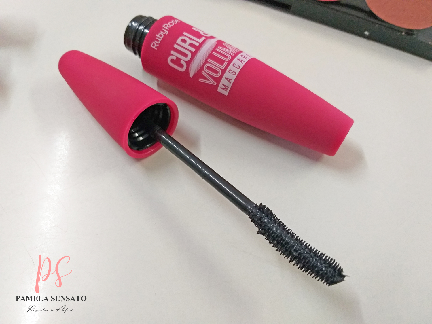 Ruby Rose Máscara para Cílios Curl & Volume - Pâmela Sensato | Resenhas ...