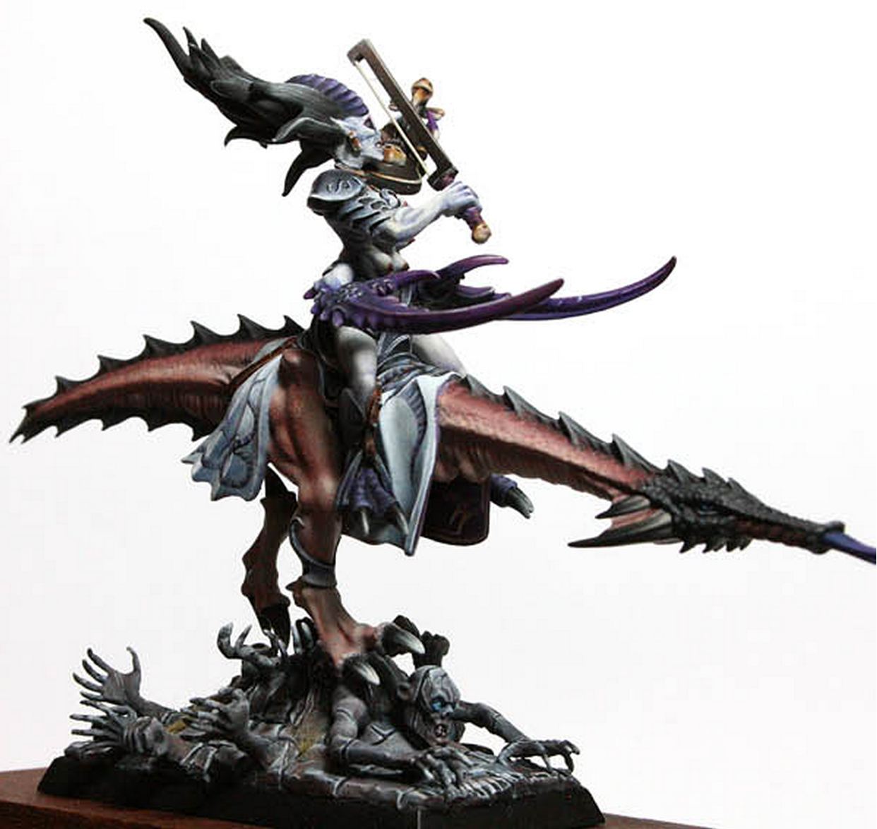 Warhammer Fantasy Miniatures Gallery: Golden Demon Award Winners Website