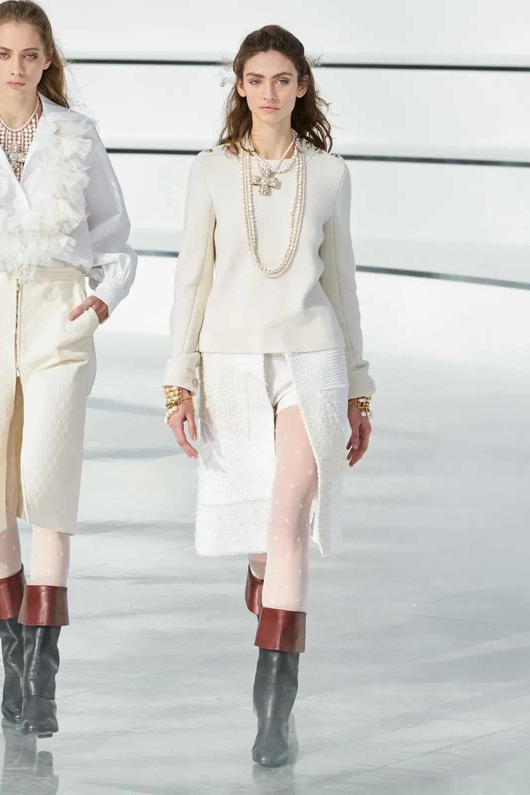 Chanel Fall 2020 Ready-to-Wear | Cool Chic Style Fashion