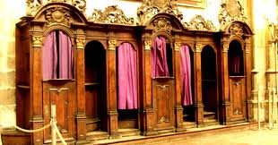 El ESPEJO DE LA LUNA: SECRETO DE CONFESIÓN