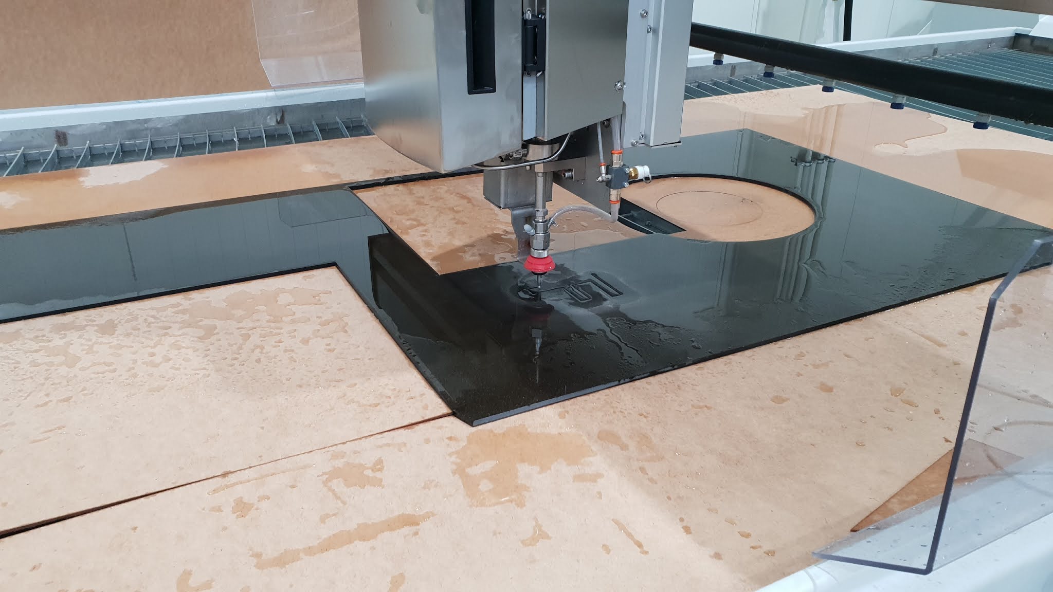 Borawski Krzysztof: Water Jet PRIMUS 184 INTERMAC - moja instalacja