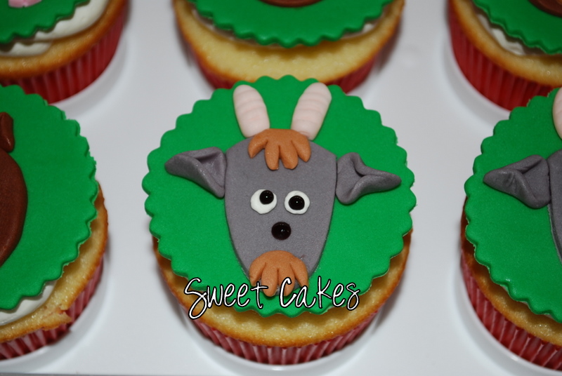 Sweet Cakes: Farm Animal Cupcakes