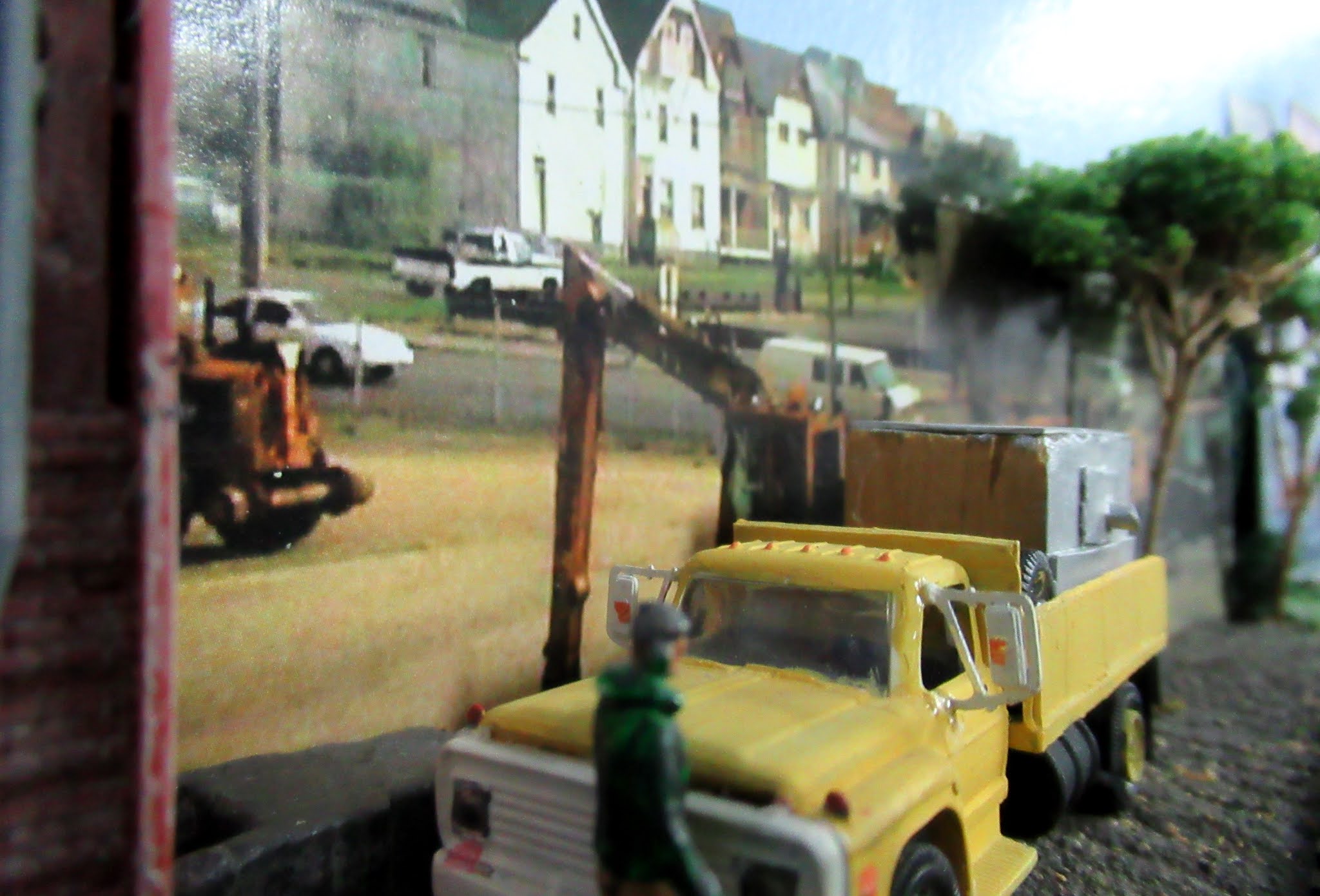 Trackside Treasure: Layout Backdrops