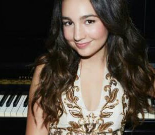 Emily Bear Biography, Body Statistics, Family, Career, Affairs ...