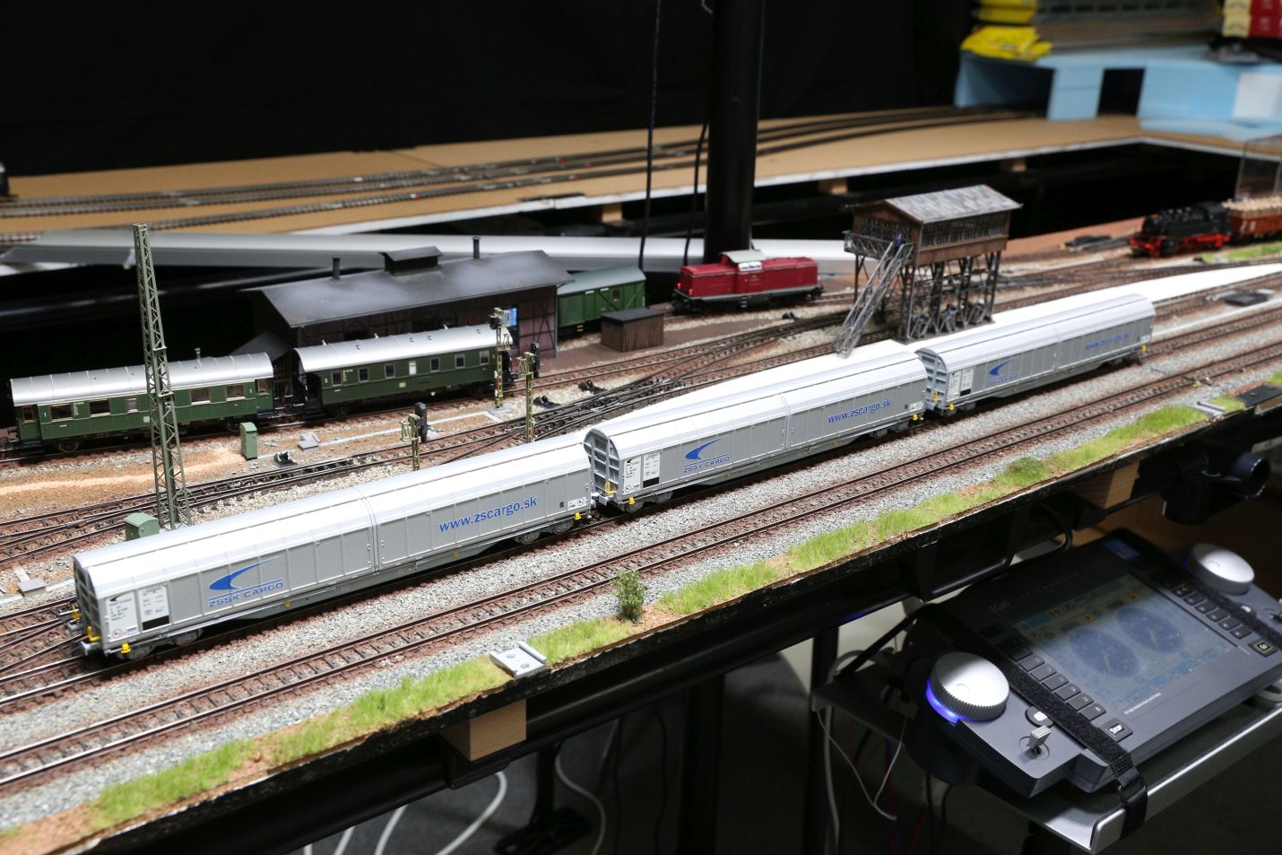 実は6両くらい予約しようと思っていたけどÖBB Railcargo Austriaバージョンも存在する事を知って