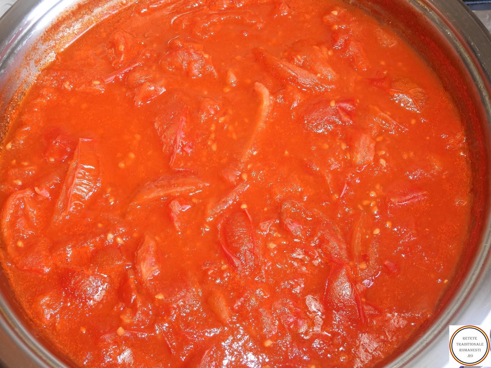 Mancare de ardei cu rosii de post reteta | Retetetraditionaleromanesti.ro