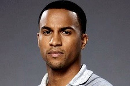 Laura Vandervoort: New Promotional Photos of Laura Vandervoort and the ...