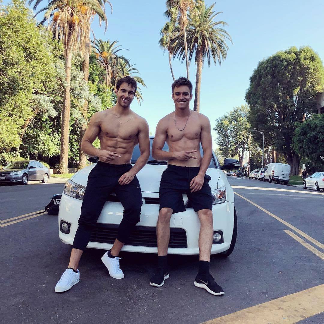 WE LOVE HOT GUYS: Guys, Cars and Motorcycles