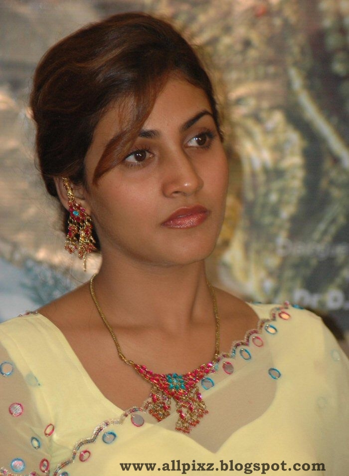 kausha rach saree ~ water mark wallpapers 1080p