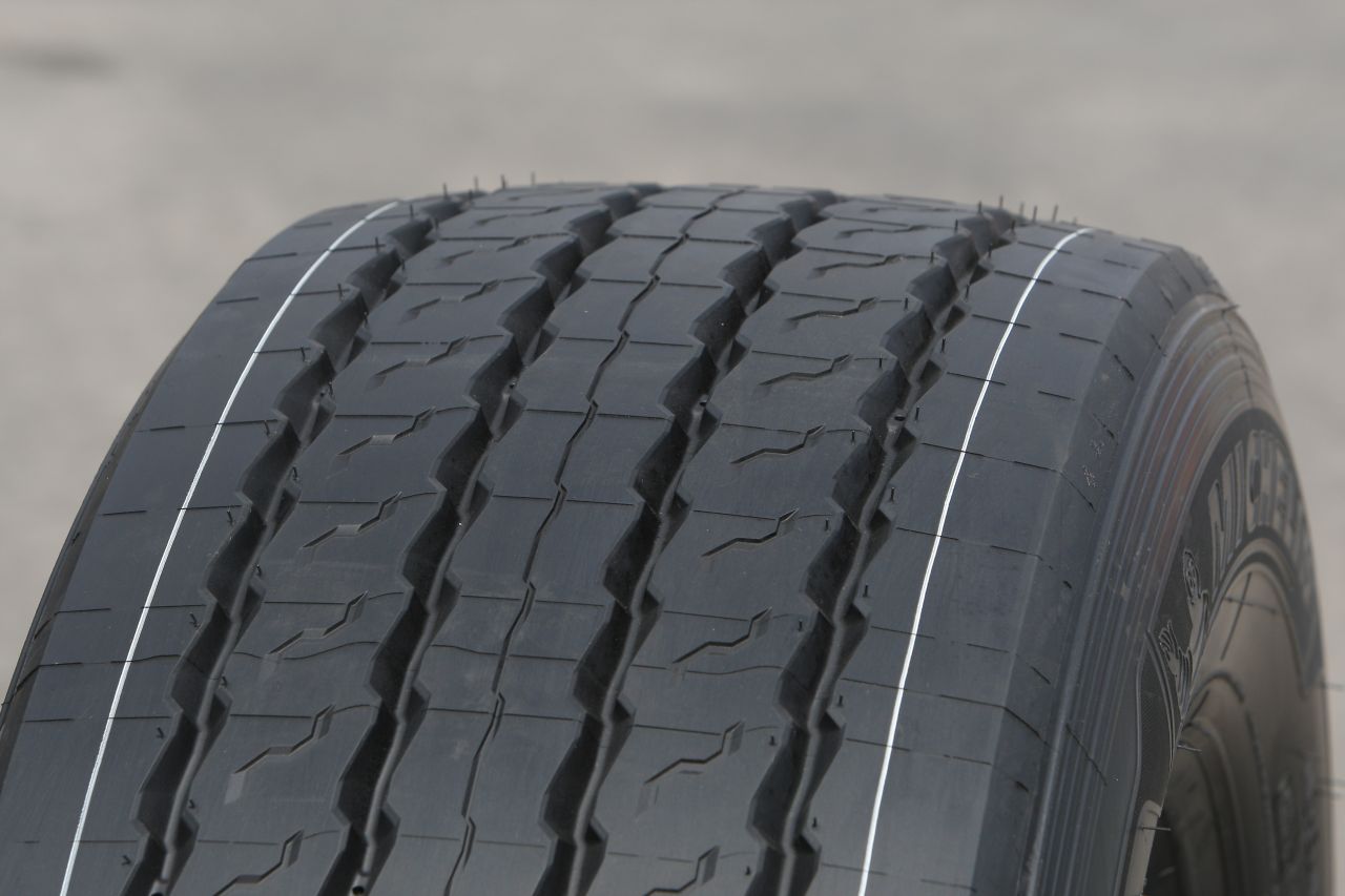 Revista Coche: Michelin lanza en España el neumático para transporte ...