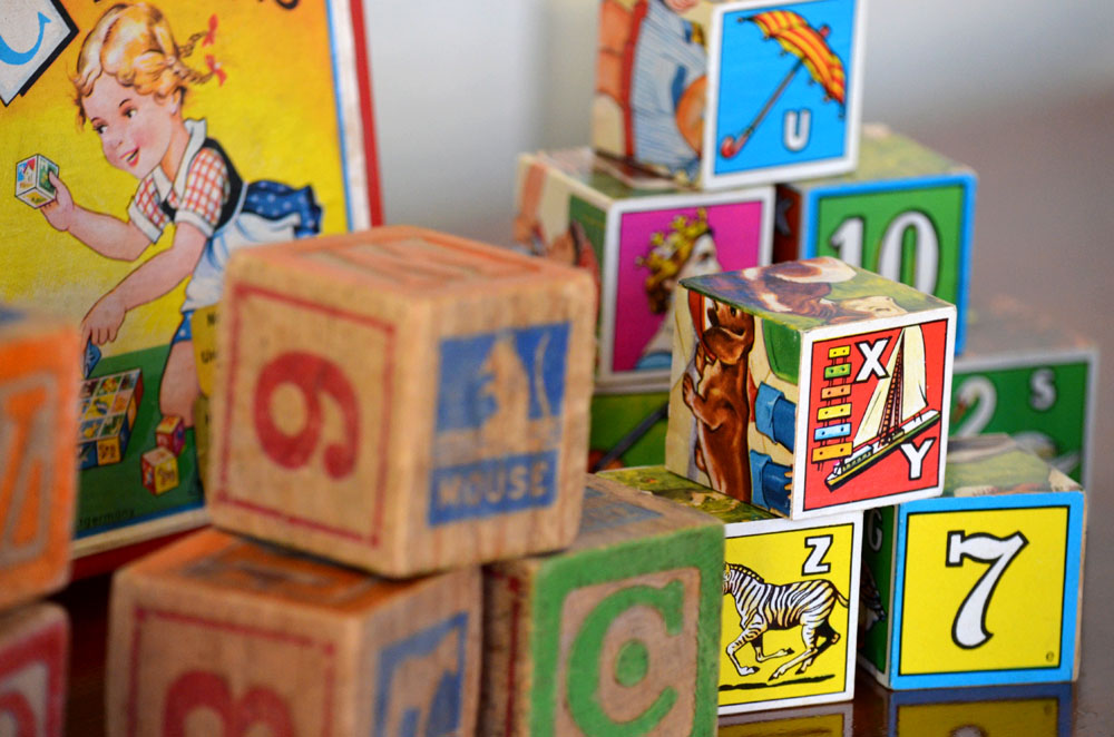 The Copycat Collector: COLLECTION #209: Vintage Alphabet Blocks