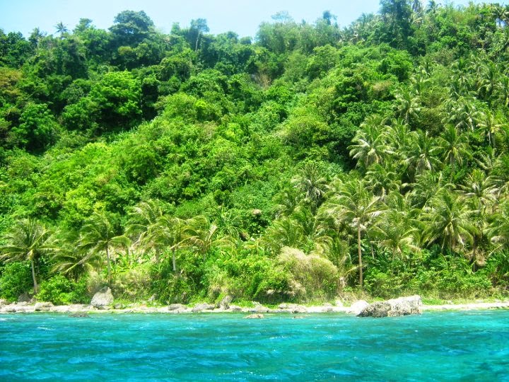 Beautiful Places for Travelers: Capul Island, Philippines