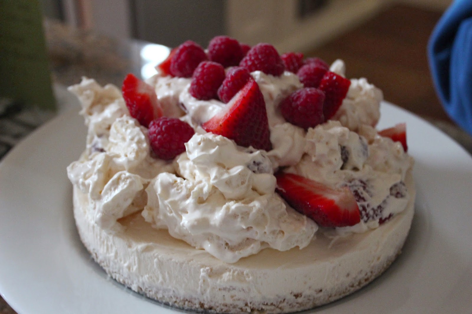 Eton Mess Cheesecake | Hello Miss Jordan
