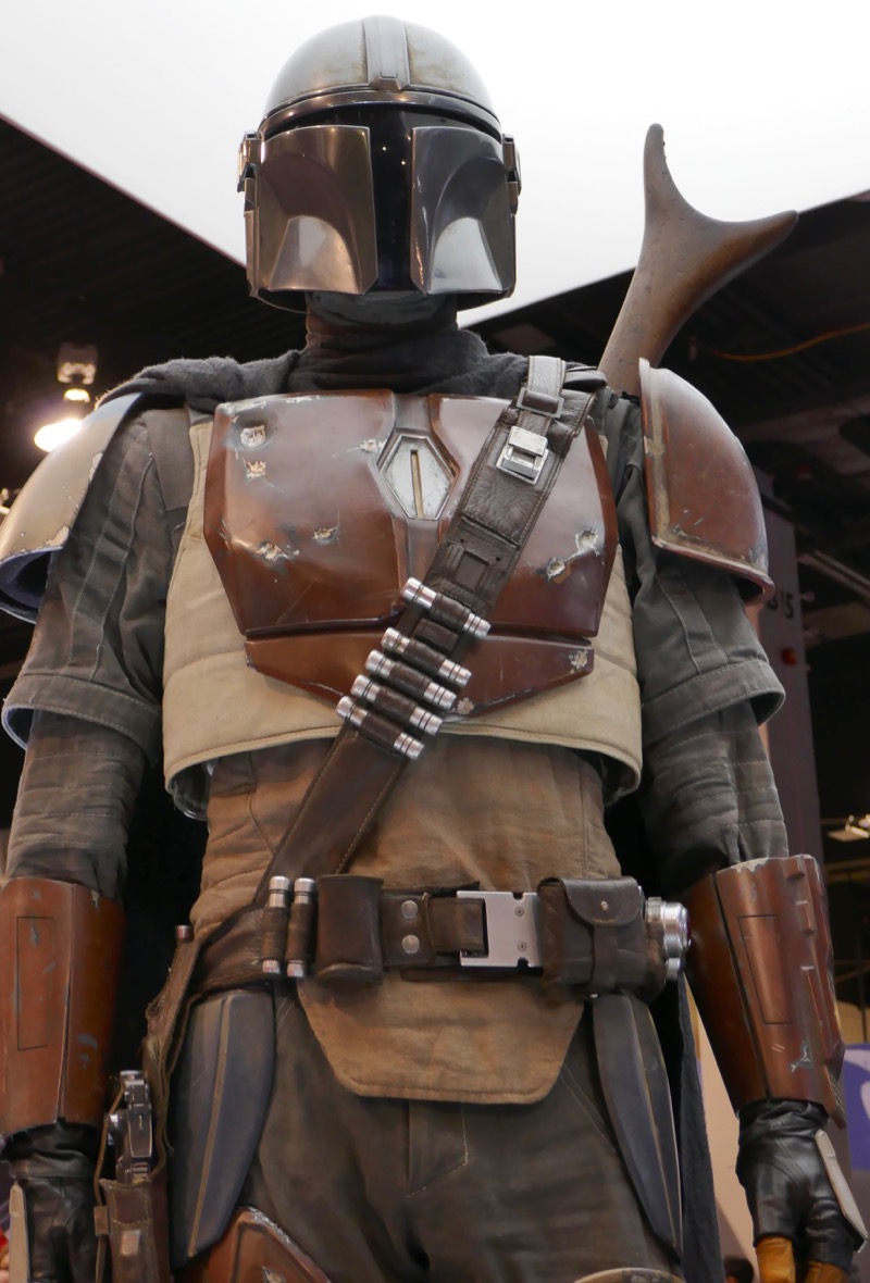 Hollywood Movie Costumes and Props: Pedro Pascal and Gina Carano ...