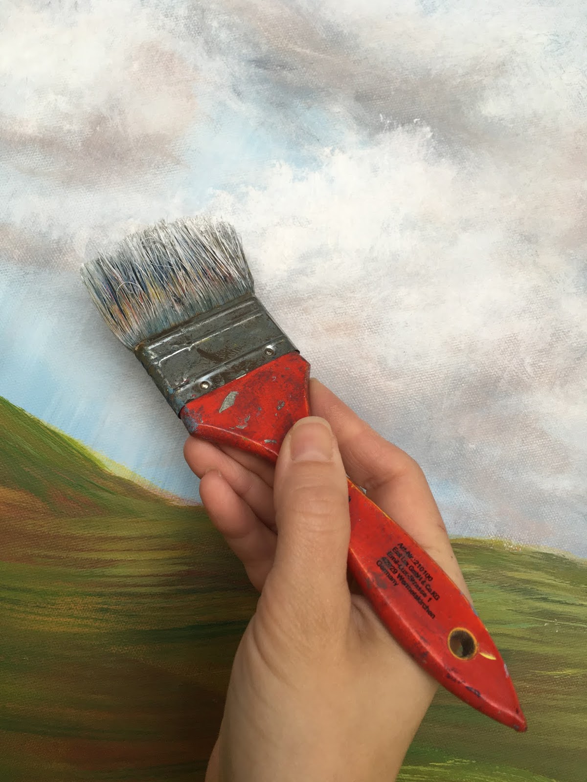Choosing the right paintbrushes- 7 different mediums and their brushes