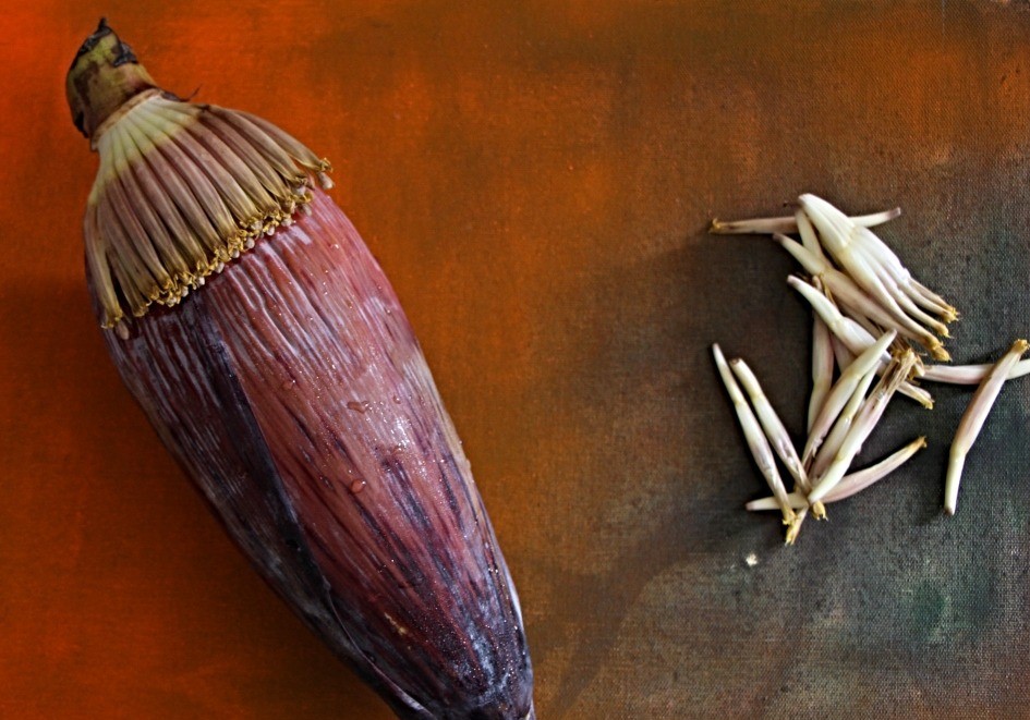 MOCHAR GHONTO মোচার ঘন্ট | BENGALI KOLAR MOCHA RECIPE (BANANA FLOWER SABZI)